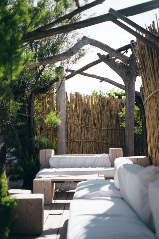 21 Magical Secret Garden Designs for Your Perfect Getaway